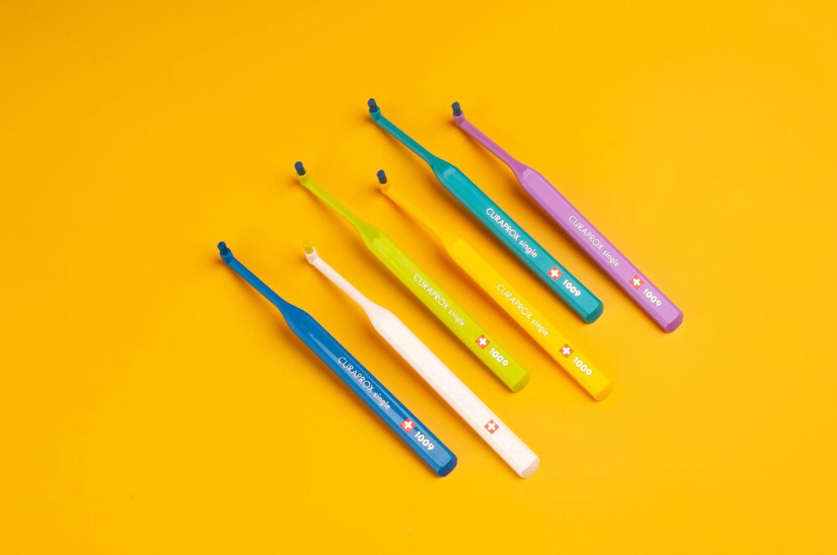 Curaprox | Single Tufted Long | 1009 | bol