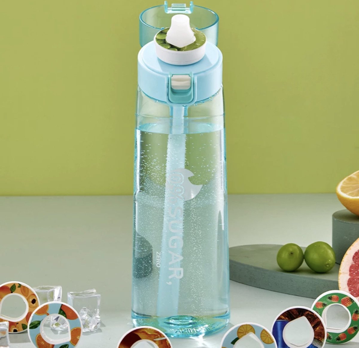 Gourde avec dosette aromatisée - bleu - 650ml - gourde plastique ...