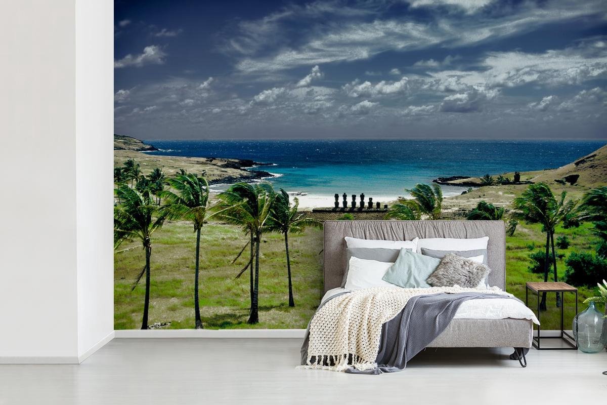Behang - Fotobehang Blauw water aan het Anakena Beach - Breedte 600 cm ...
