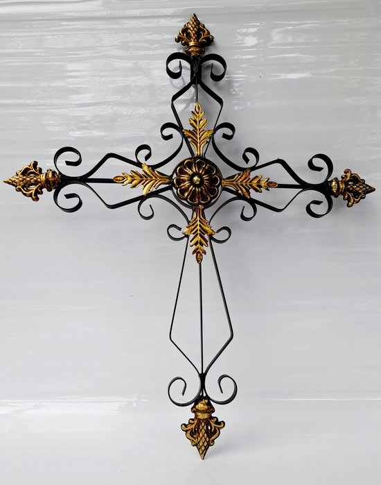 Metalen kruis groot model - DZ1631322 metaal en hoogte 61 cm - AN IRON ...