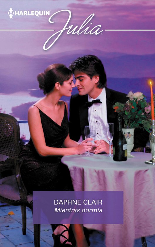 Julia - Mientras dormía (ebook), Daphne Clair | 9788411410892 | Boeken ...