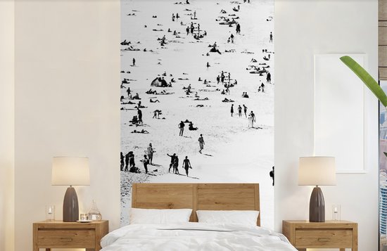 Strand - Zee - Mensen - Zwart wit - Behangpapier | bol