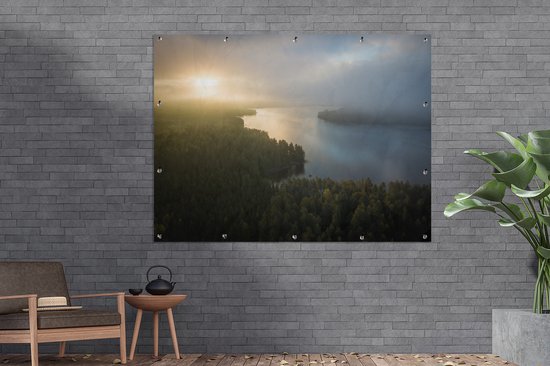 Décoration murale extérieure Vue aérienne d'une forêt brumeuse et d'un ...