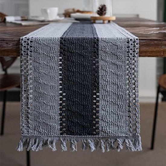 Selbro ® Grijze macramé tafelloper met kwastjes - Boho tafeldecoratie | bol