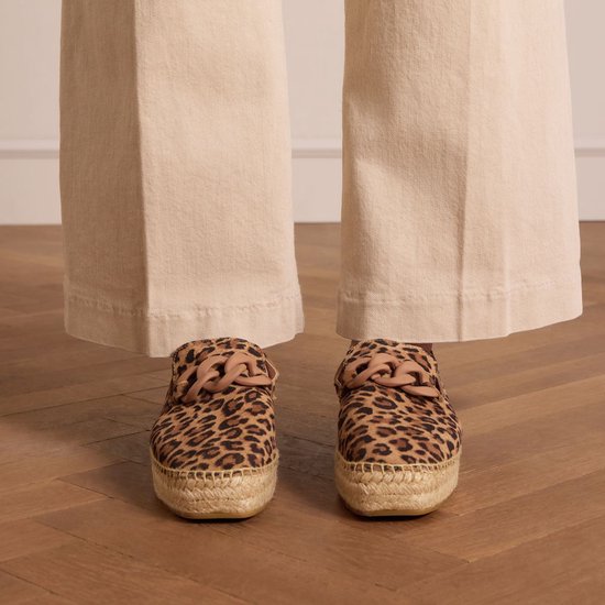 Manfield - Dames - Leopard suède espadrilles - Maat 39 | bol