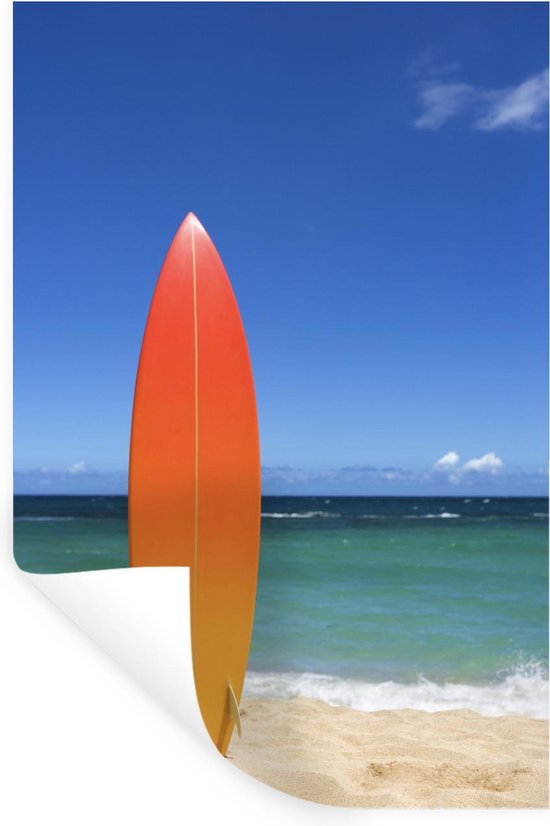 Muurstickers - Sticker Folie - Een gekleurde surfplank op het strand ...