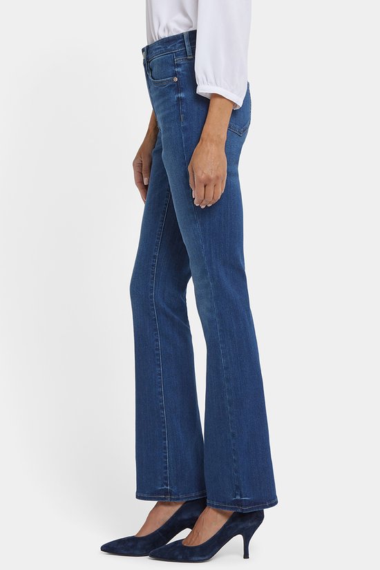 Billie Mini Bootcut Jeans in Sure Stretch® Denim | bol