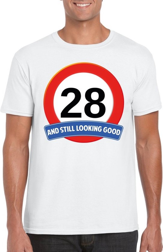 28 jaar and still looking good t-shirt wit - heren - verjaardag shirts ...