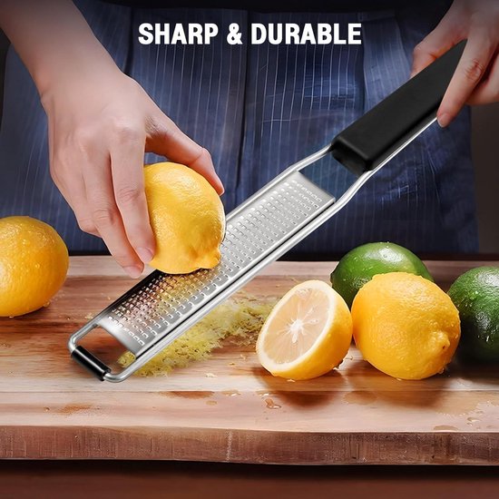 Handrasp voor Parmezaanse kaas - knoflook - citroen - gember ...