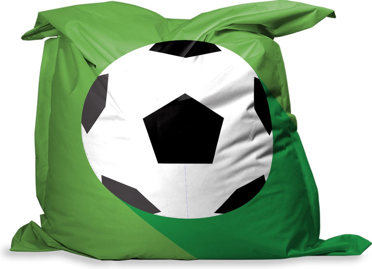 PillowMonkey zitzak - een voetbal op een groene achtergrond - 135x135 ...