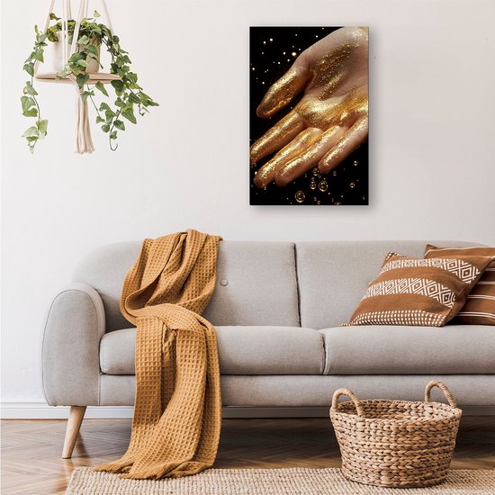 Hand bedekt met gouden verf - Goud posters - Poster hand ...