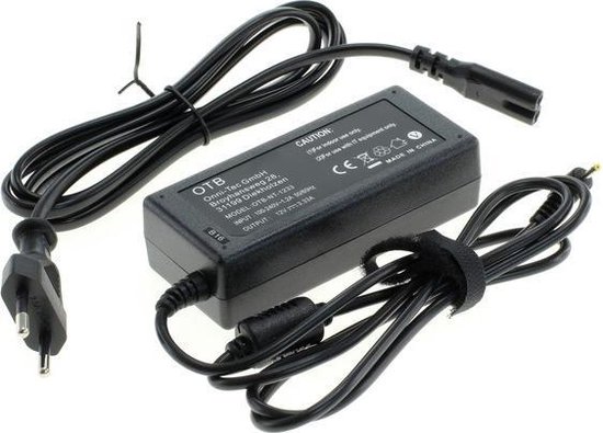 Notebook en tablet lader 12V / 3,3A / 40W - 2,5mm x 0,7mm voor o.a ...