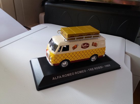 ATLAS Alfa Romeo ROMEO I ROMEO II 'TRE ROSSI' 1960 schaalmodel 1:43 | bol.com