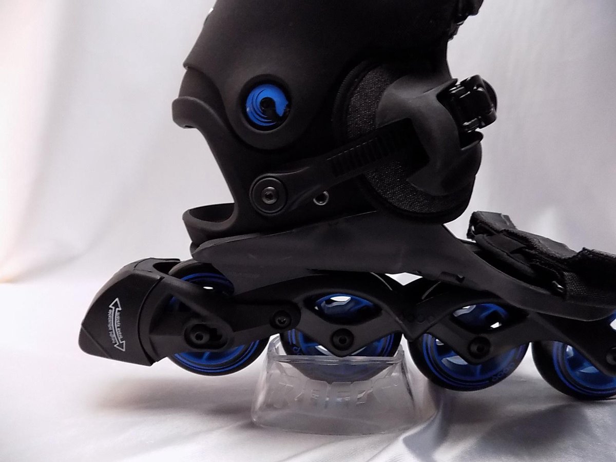 Verstelbare inlineskate DOOP Skeleton Classic Blue maat 44 - 49 | bol.com