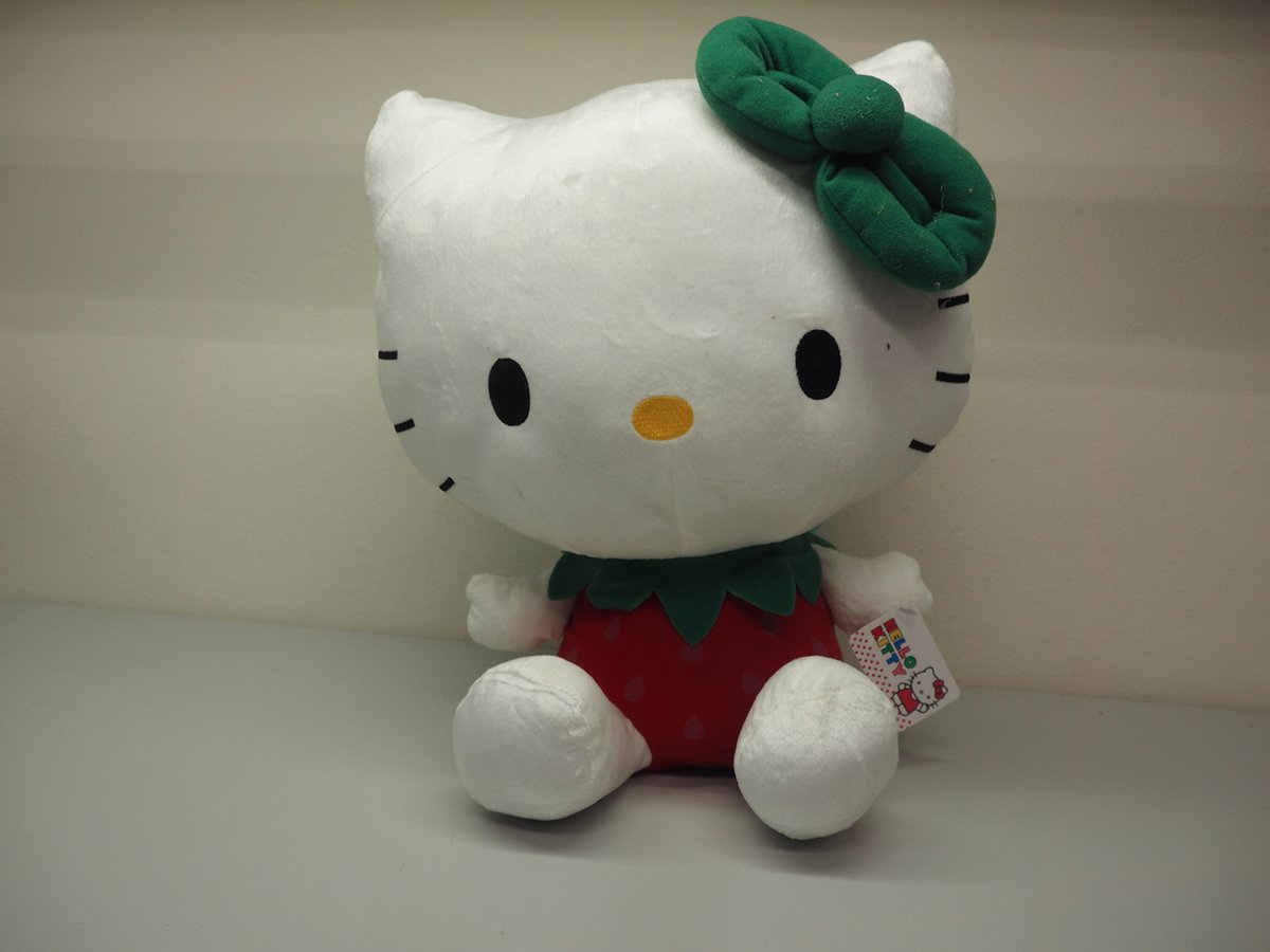 Hello Kitty rood (aardbeitje) 35cm | bol.com