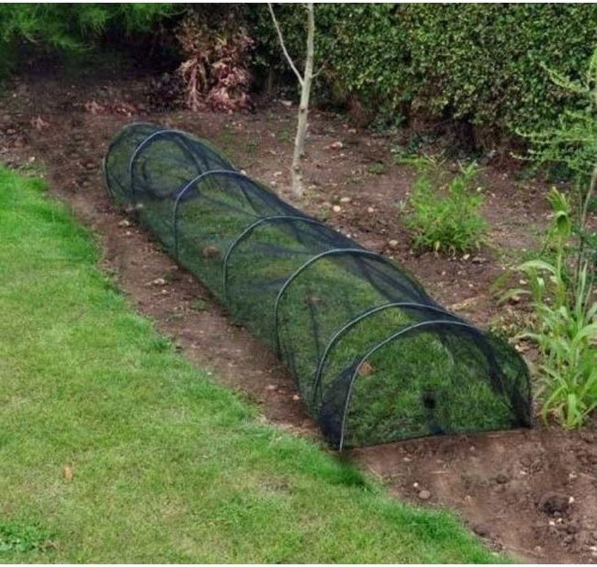 4x Kweektunnel met zwart gaasnet - Voor 8 meter - 300x45x45 cm | bol.com