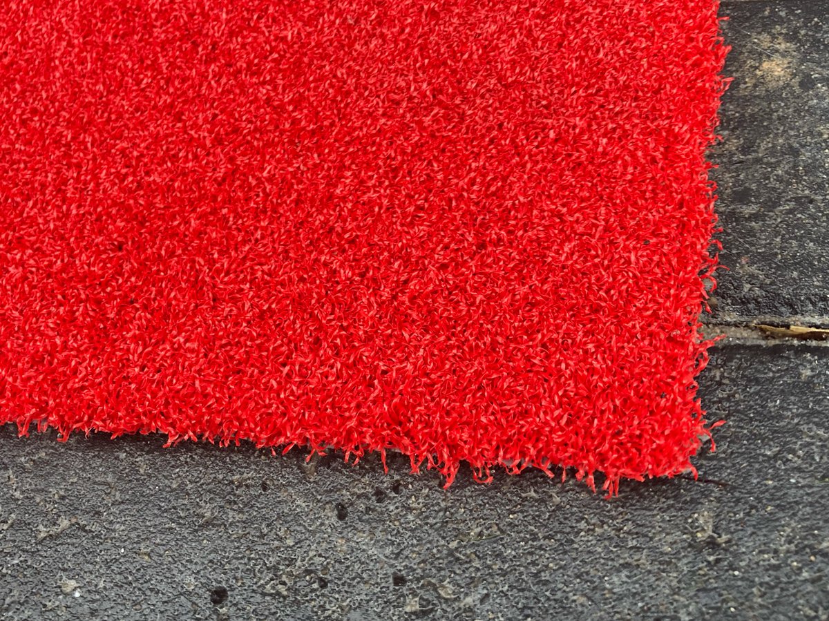 Kunstgras deurmat rood 70cm bij 40cm | bol.com