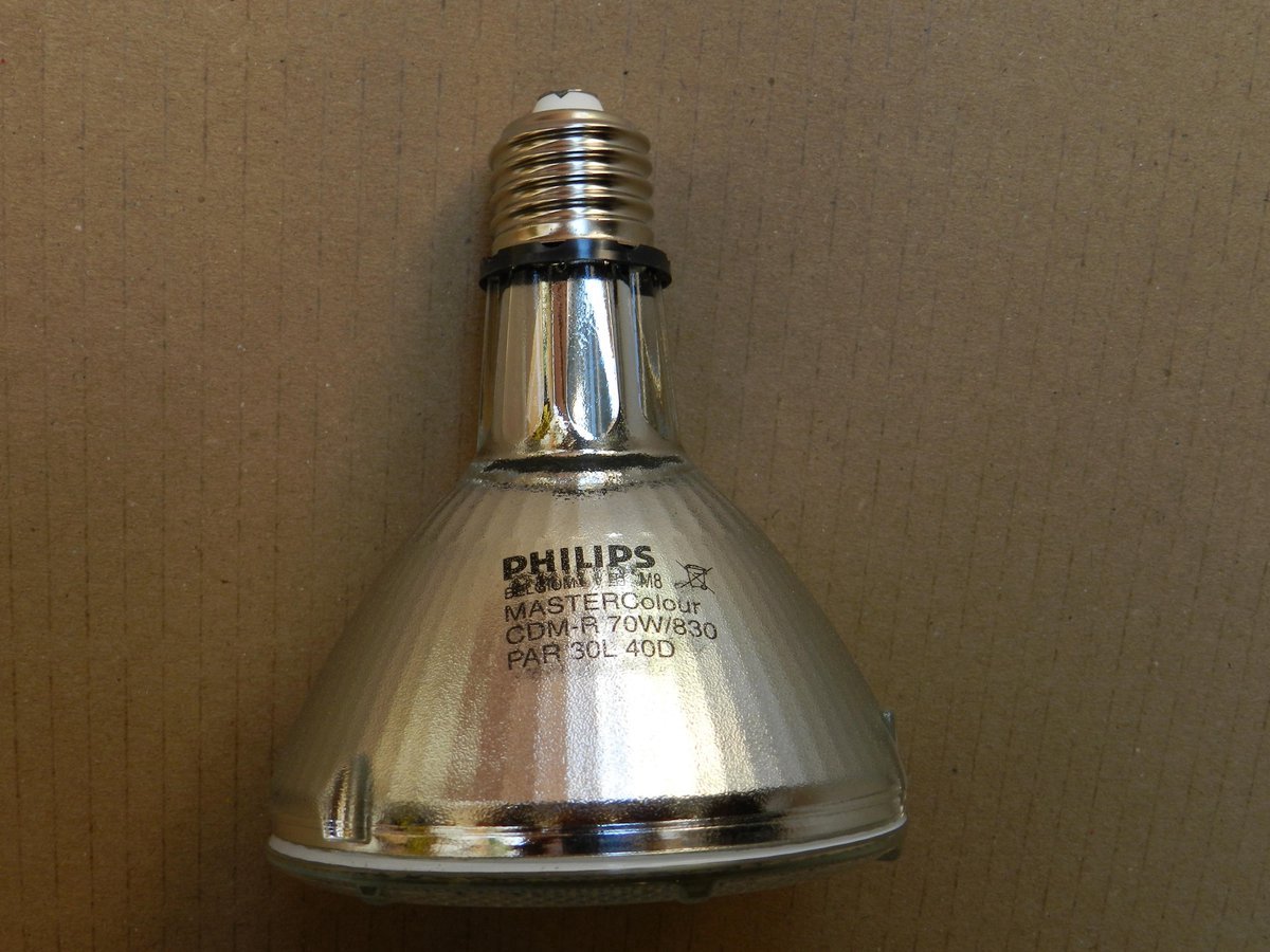 Philips Mastercolour CDM-R 70W 830 E27 PAR30L 40D UV-Block | bol.com