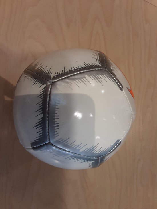 Nike mini skillbal | bol.com