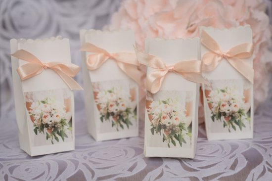 6 kartonnen doosjes met satijn lint Collage de Mariage - bedankje ...