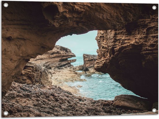 WallClassics - Tuinposter – Uitzicht op Strand en Zee van onder de ...