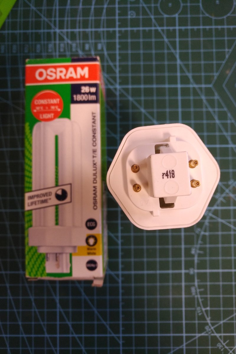 Osram DULUX T/E CONSTANT fluorescente lamp 26 W/830 GX24q-3 Warm wit - 2 stuks | bol.com