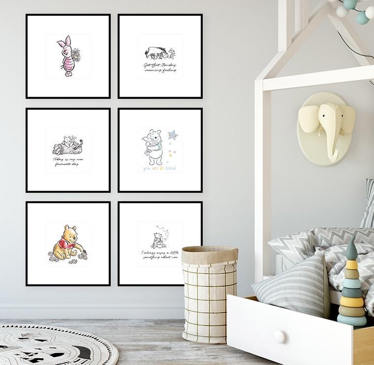 Disney Poster - Winnie The Pooh Feeling Little Shy - 30 X 30 Cm - Roze ...