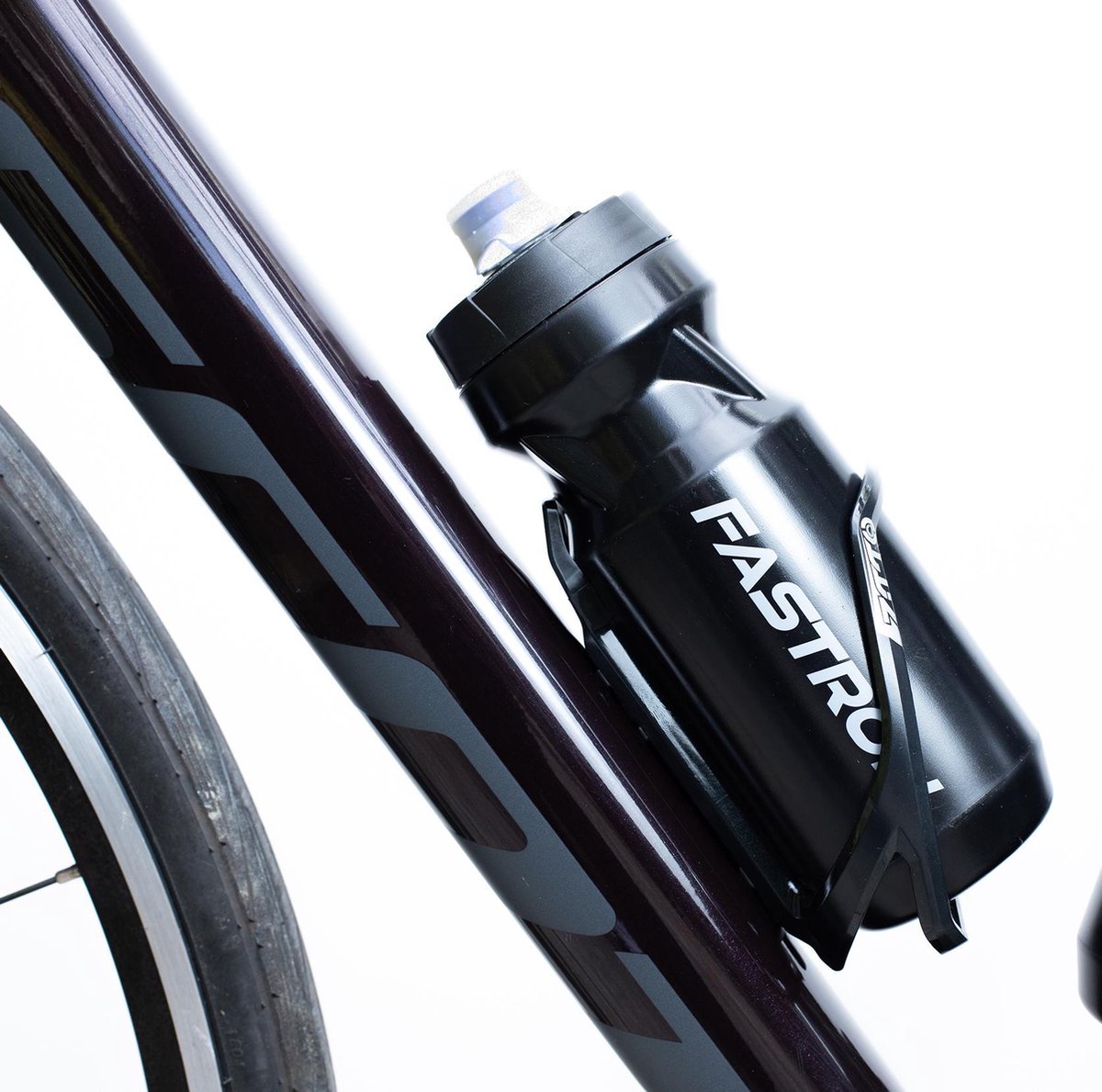 Bidonhouder met bidon | Bidonhouder zwart racefiets | Bidon fiets ...