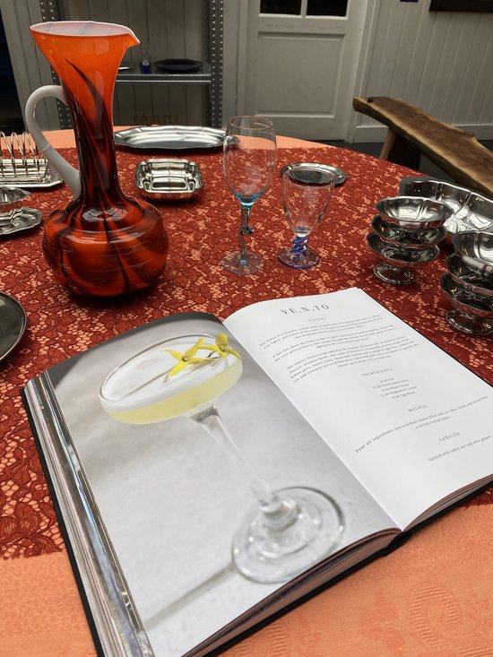 The Cocktail Bible Book - Koffietafelboek met de lekkerste cocktails ...