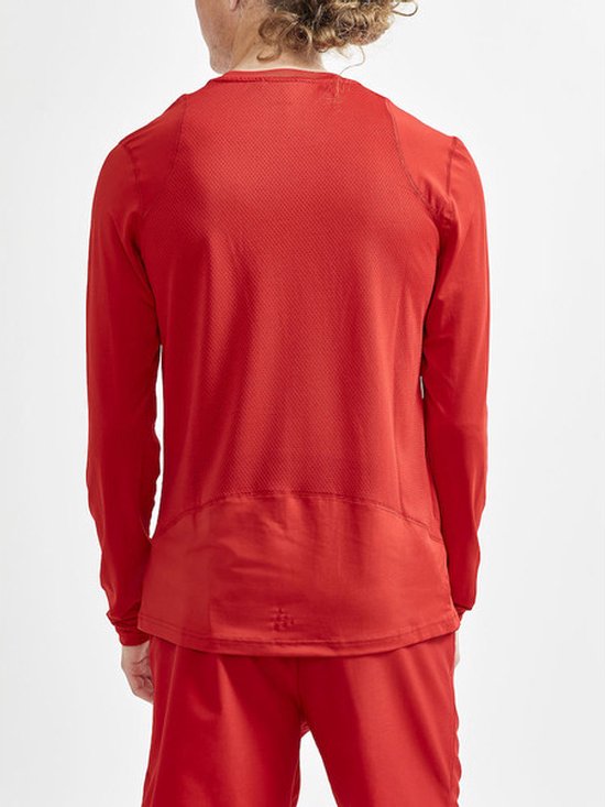 Craft ADV Essence LS Tee M 1908754 - Bright Red - L | bol