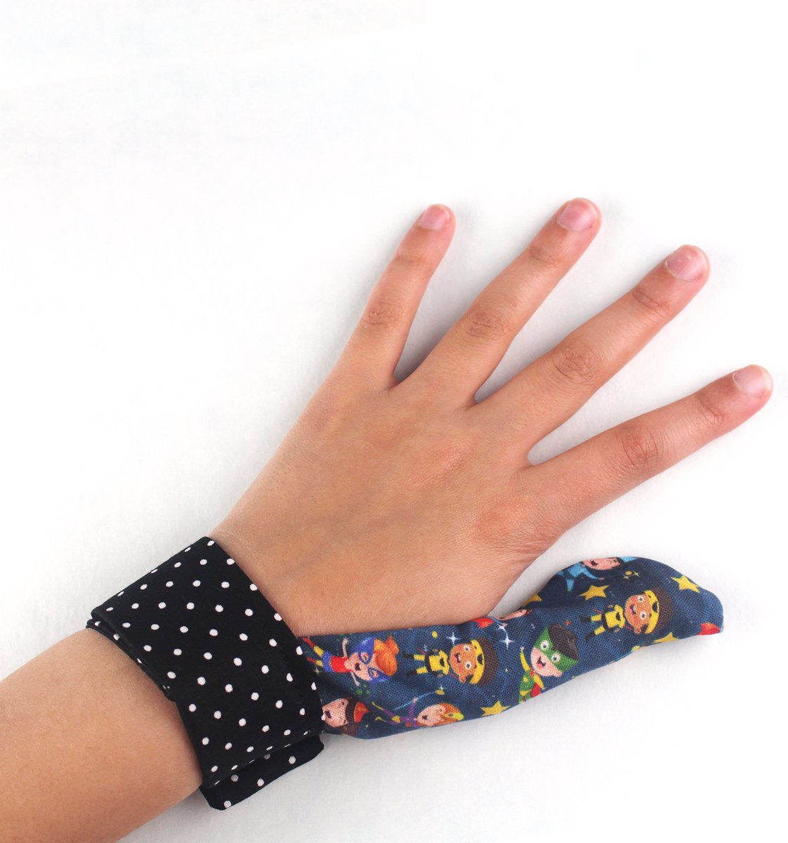 Stoppen met duimen hoesje - Superhelden - Maat XL | bol.com