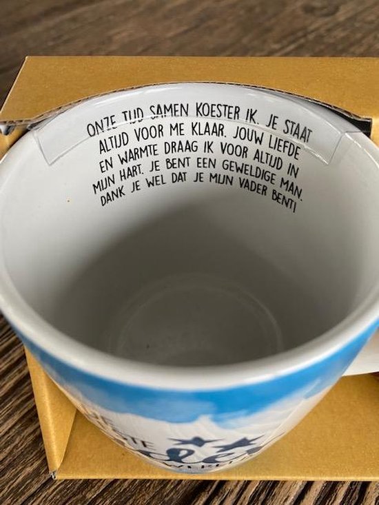 Mok met de tekst De liefste vader van de wereld inclusief houten hartje veel liefs -... | bol