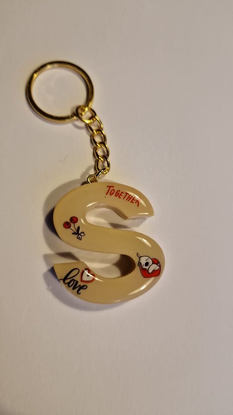 Sleutelhanger van Epoxy: Letter S, Beige, Love, Liefde, Valentijndag | bol