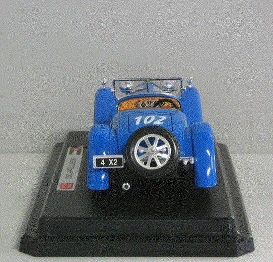 Bugatti 'Type 55' 1932 #102 - 1:24 - Bburago | bol.com