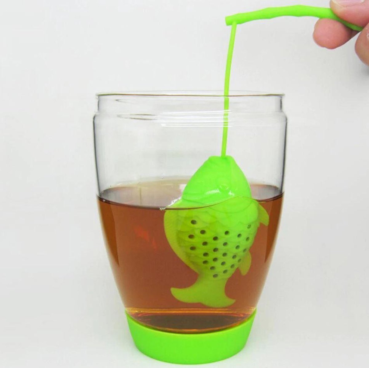 Theefilter / thee ei / zeef voor losse thee / theezeef / thee-ei / Tea ...