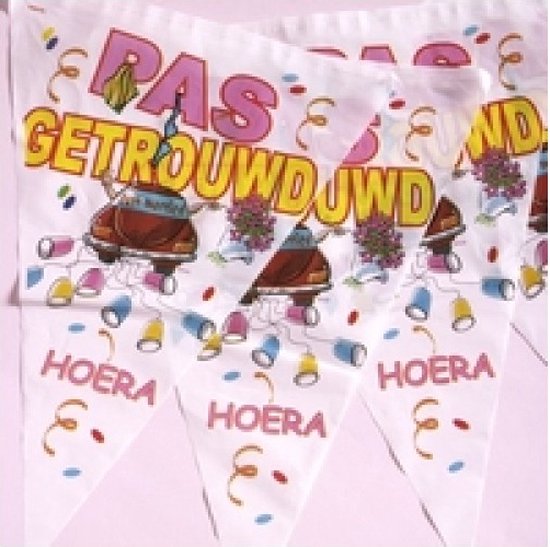 Vlaggenlijn Pas Getrouwd en Hoera - slinger - vlaggenlijn - trouwen ...