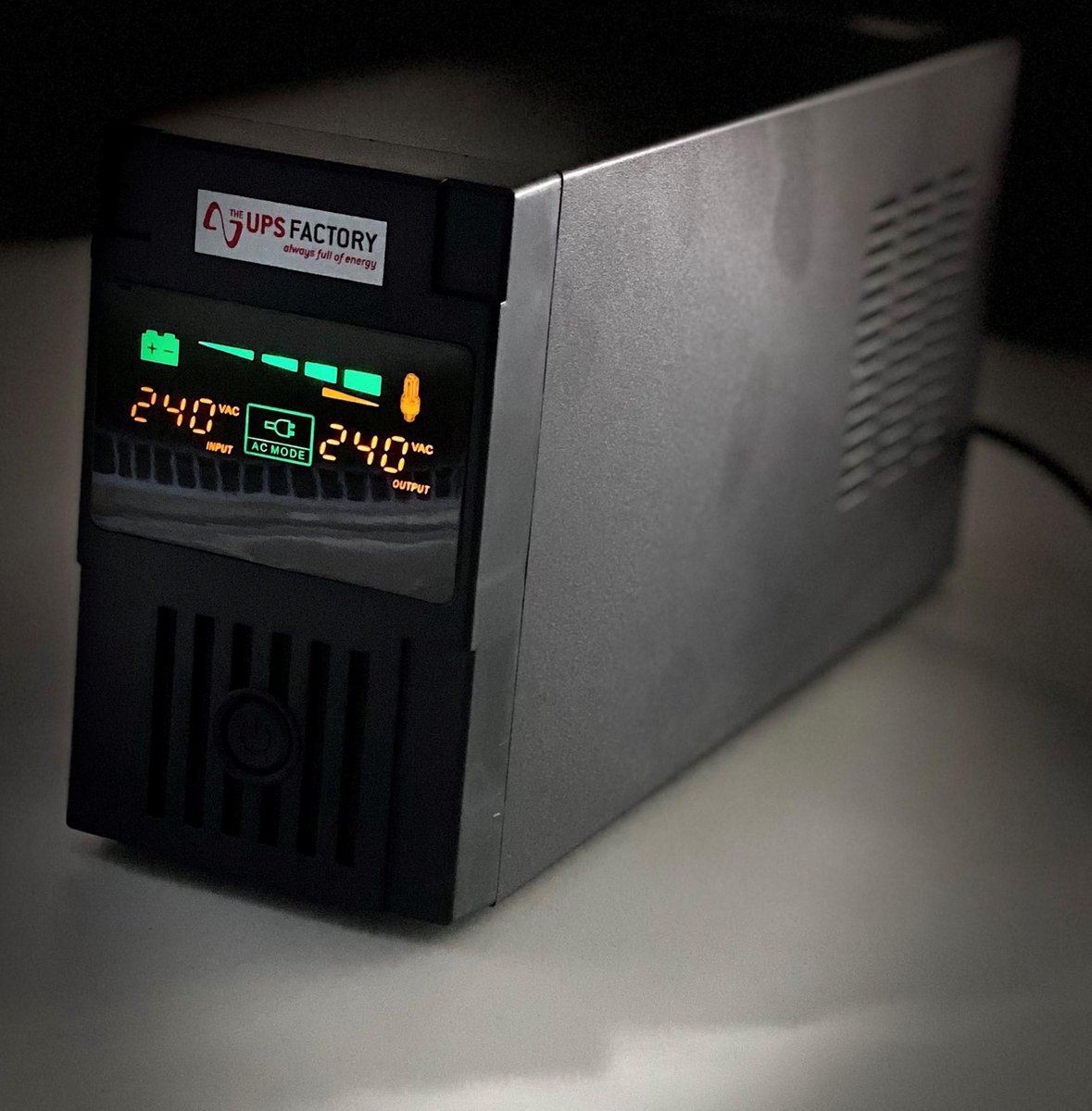 The UPS Factory UPS LI-SS-850VA-S t.b.v. modems bijvoorbeeld. 4uur bij ...