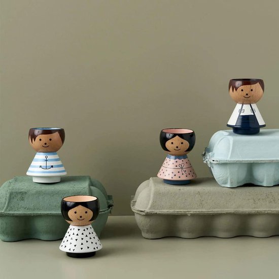 Eierdopjes - Jongen Baby Eierdopje Beukenhout Handbeschilderd Hoogte 6 cm BF02BA | bol