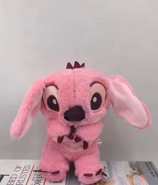 Slapende roze Stitch met ademhaling en muziek - licht ...