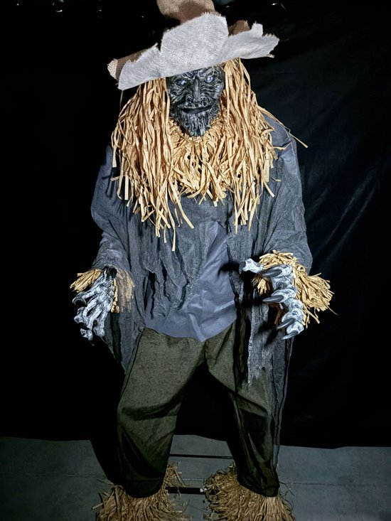 Scary Scarecrow Haunted Hill Farm Lifesize Animatronic Haunted