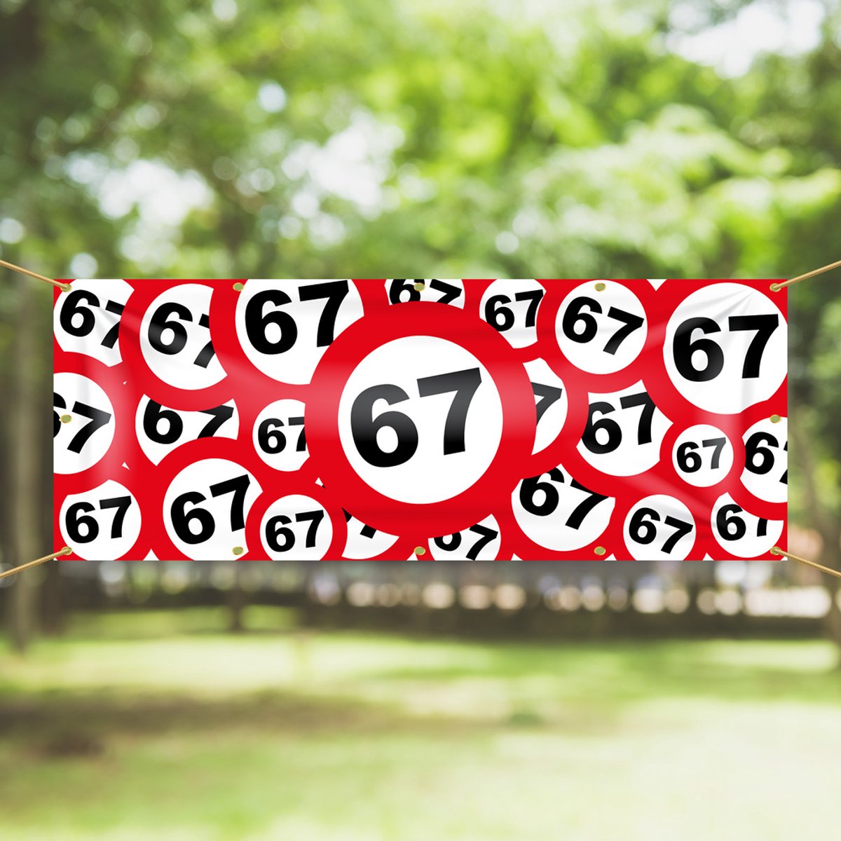 Spandoek Verkeersborden 67 jaar - Leeftijdsborden 67 jaar - 150 x 50 cm - met ringen -... | bol.com