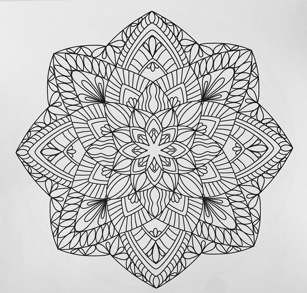 Mandala - ''Bloem'' - Kleurboek voor volwassen - Mandalas - 72 ...