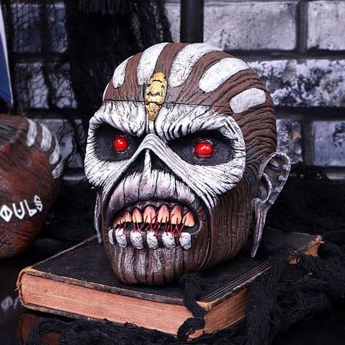 Nemesis Now - Iron Maiden - The Book of Souls Eddie Head Box | bol.com