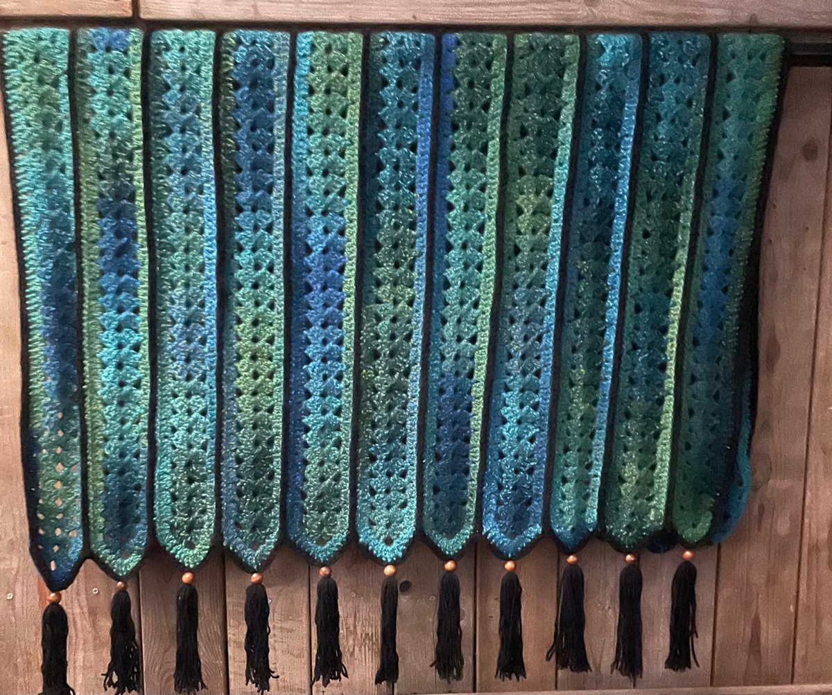 HAAKPAKKET PLAID PEACOCK - WOONDEKEN - HAKEN. | bol