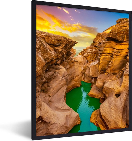 Poster - Fotolijst - Rotsen - Rivier - Wolken - Natuur - Kader ...