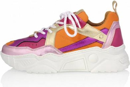 Pluto [40] | bol.com