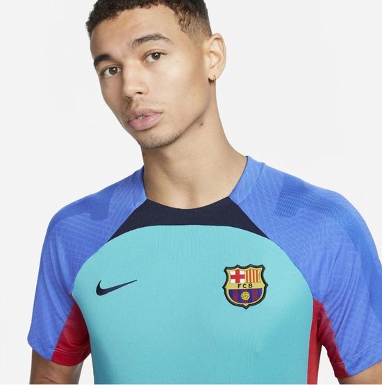 FC Barcelona Trainingsshirt 2022-2023 Blauw | bol.com