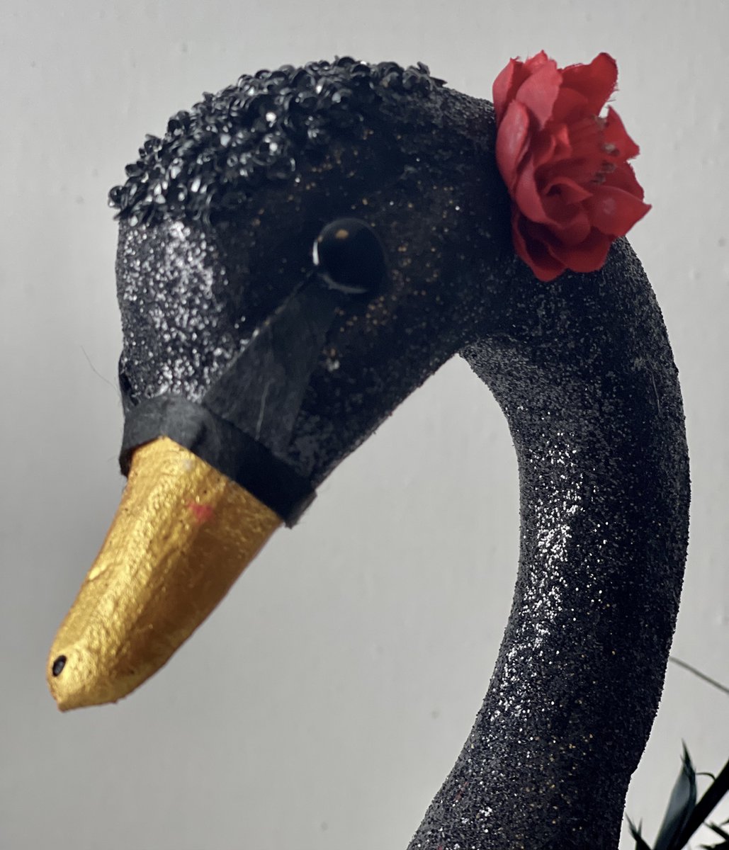 Seta Fiori - Zwarte zwaan - rode roosjes - 26cm - | bol.com