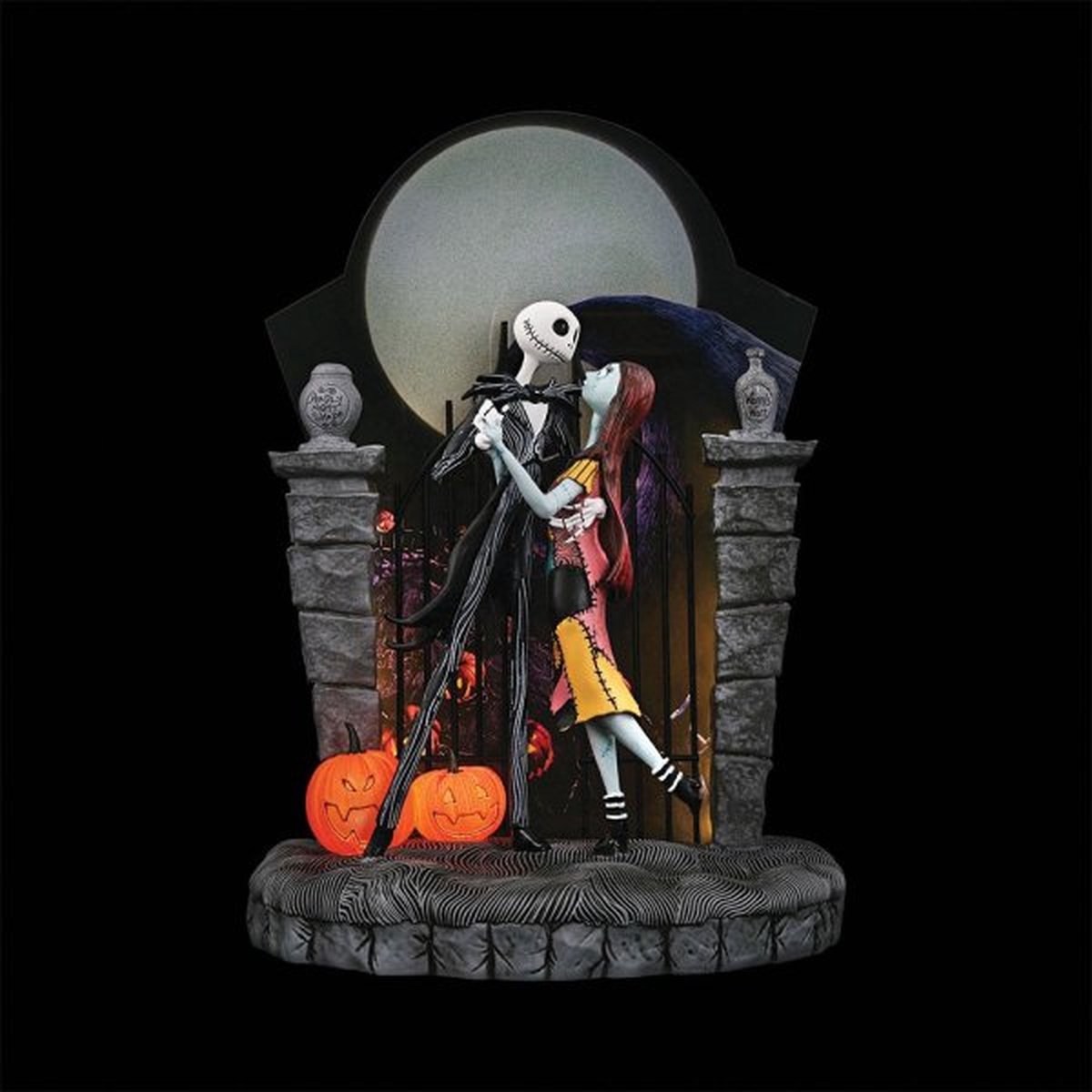 Disney Showcase Collection Nightmare Before Christmas With Light ...