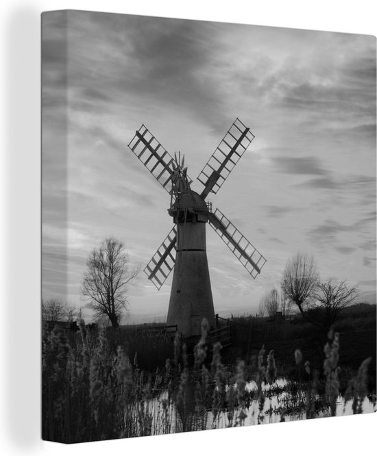 Canvas Schilderij Silhouet van een molen in Nationaal park The Broads ...